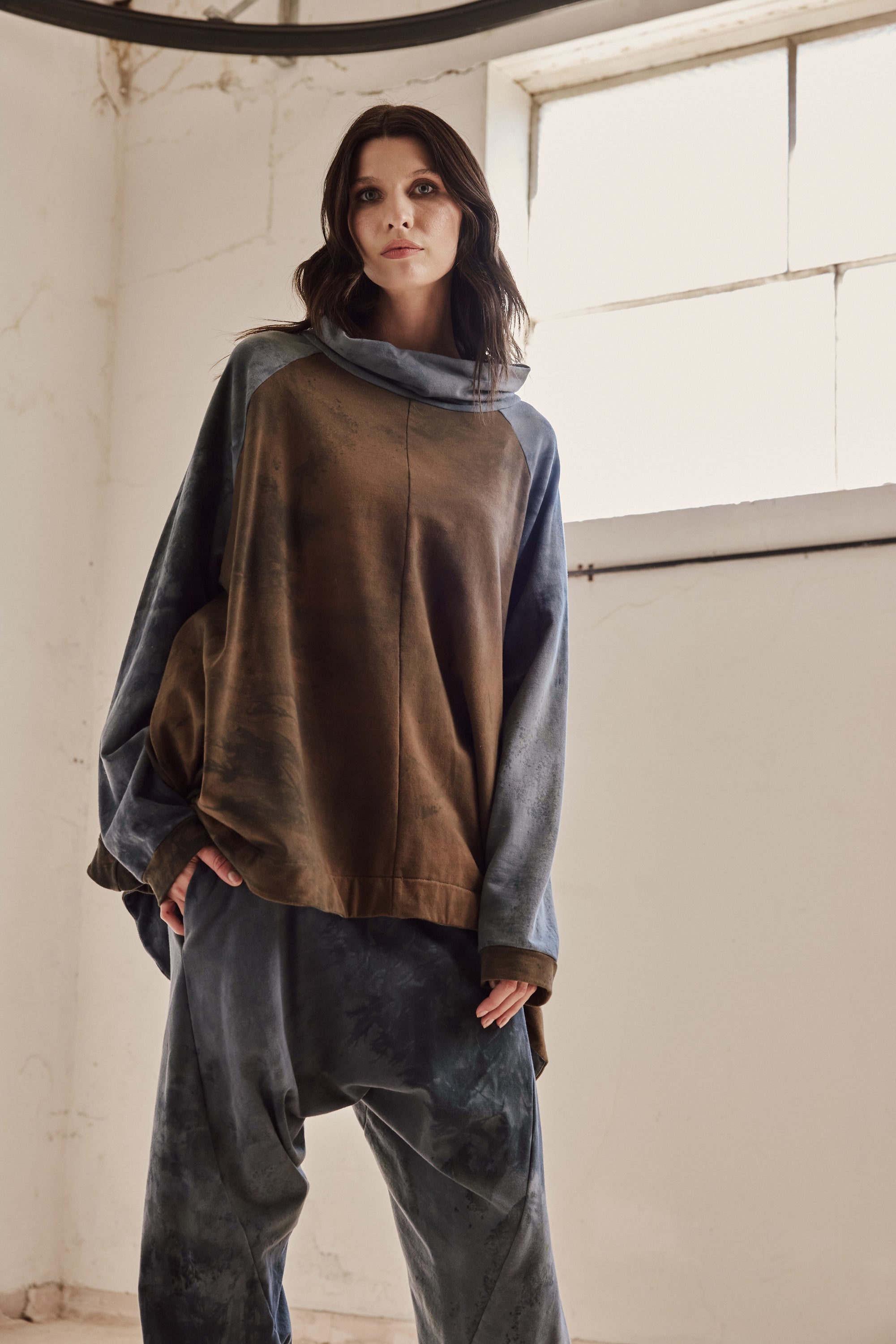 Declyn Top - Two Tone Dye – Vale and Ward